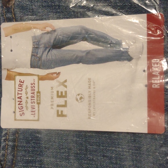 Levi's | Jeans | Pair Of Mens Signature Levis Flex Jeans Relaxed Fitnwt ...